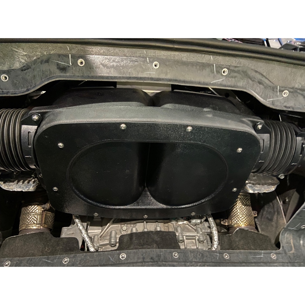 Halltech Hornet Intake Chevrolet Corvette C8 - Deep Stage Tuning ...